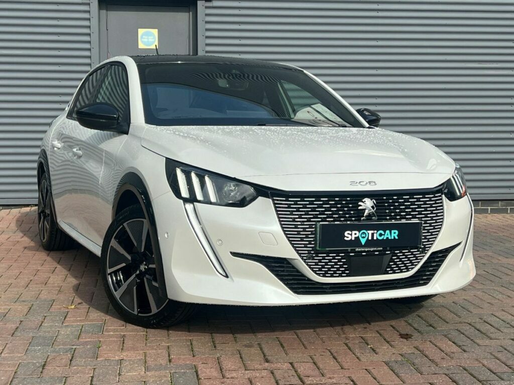 Used 2022 Peugeot e-208 YM71EUE GT on Finance in Letchworth Garden City £563 per month no deposit
