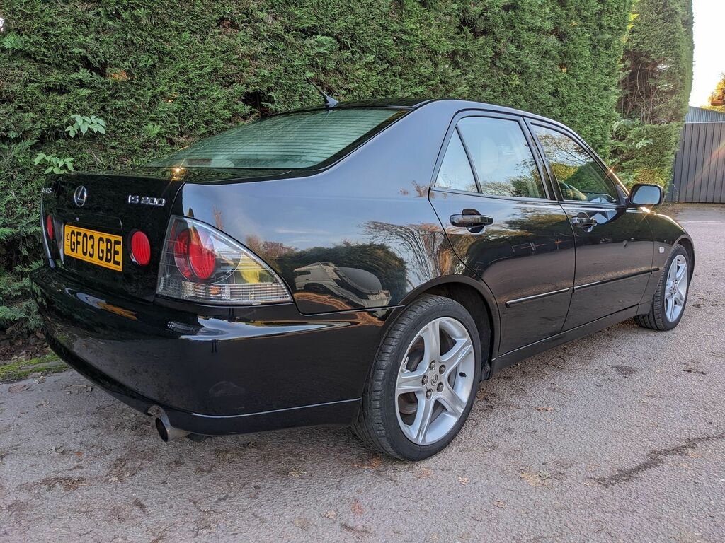 Used 2003 Lexus IS GF03GBE Saloon 200 SE (2003) on Finance in Radlett £ ...