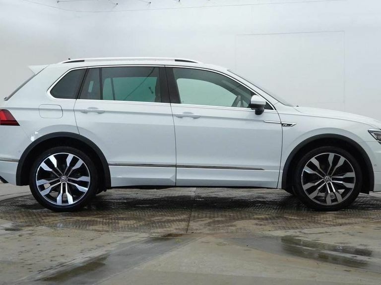 Used 2020 Volkswagen Tiguan GU20AKV 1.5 TSI (150ps) R-Line Tech EVO DSG ...
